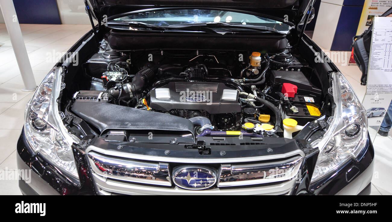 Boxer engine hi-res stock photography and images - Alamy