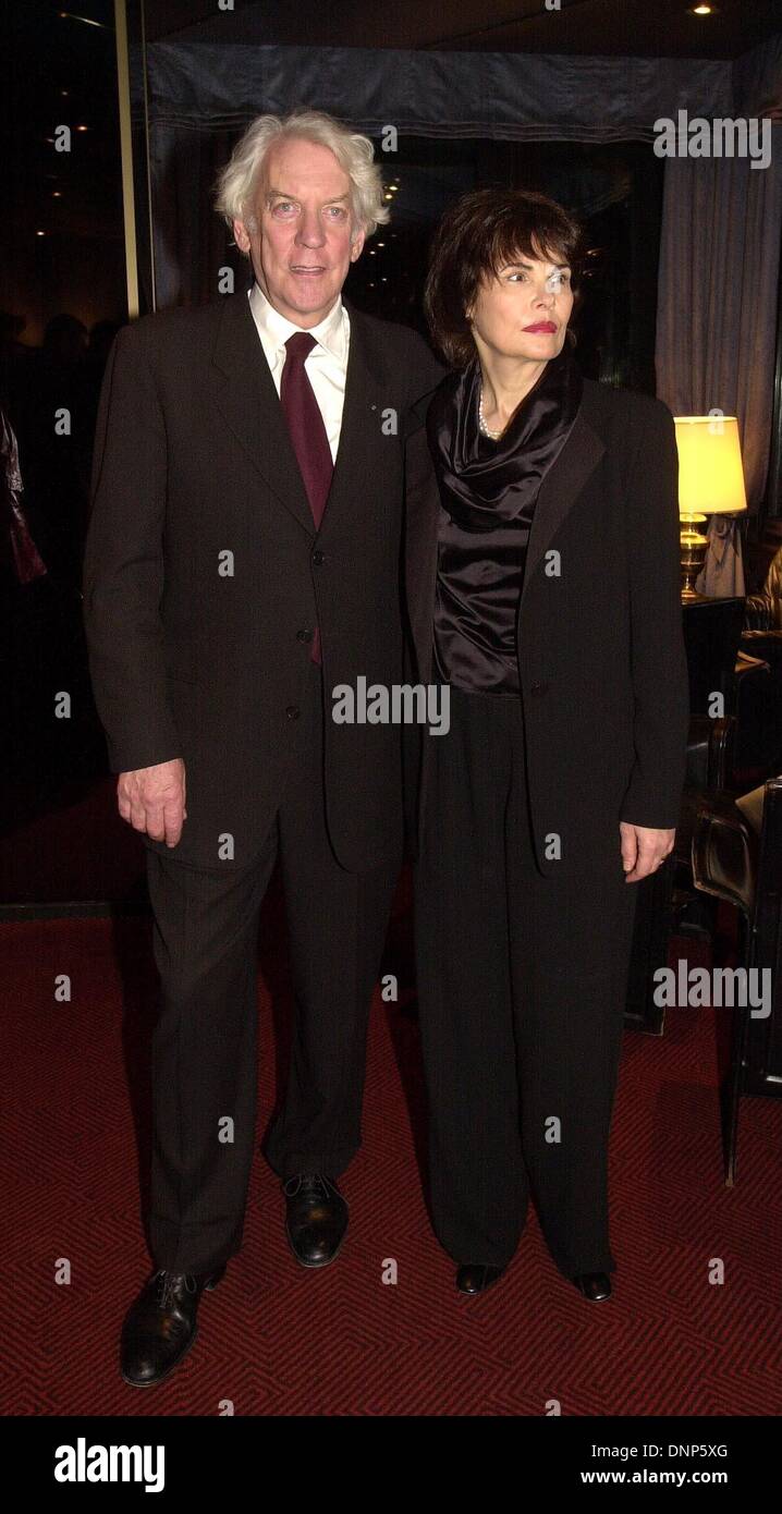 Donald sutherland wife francin reception hi-res stock photography and ...