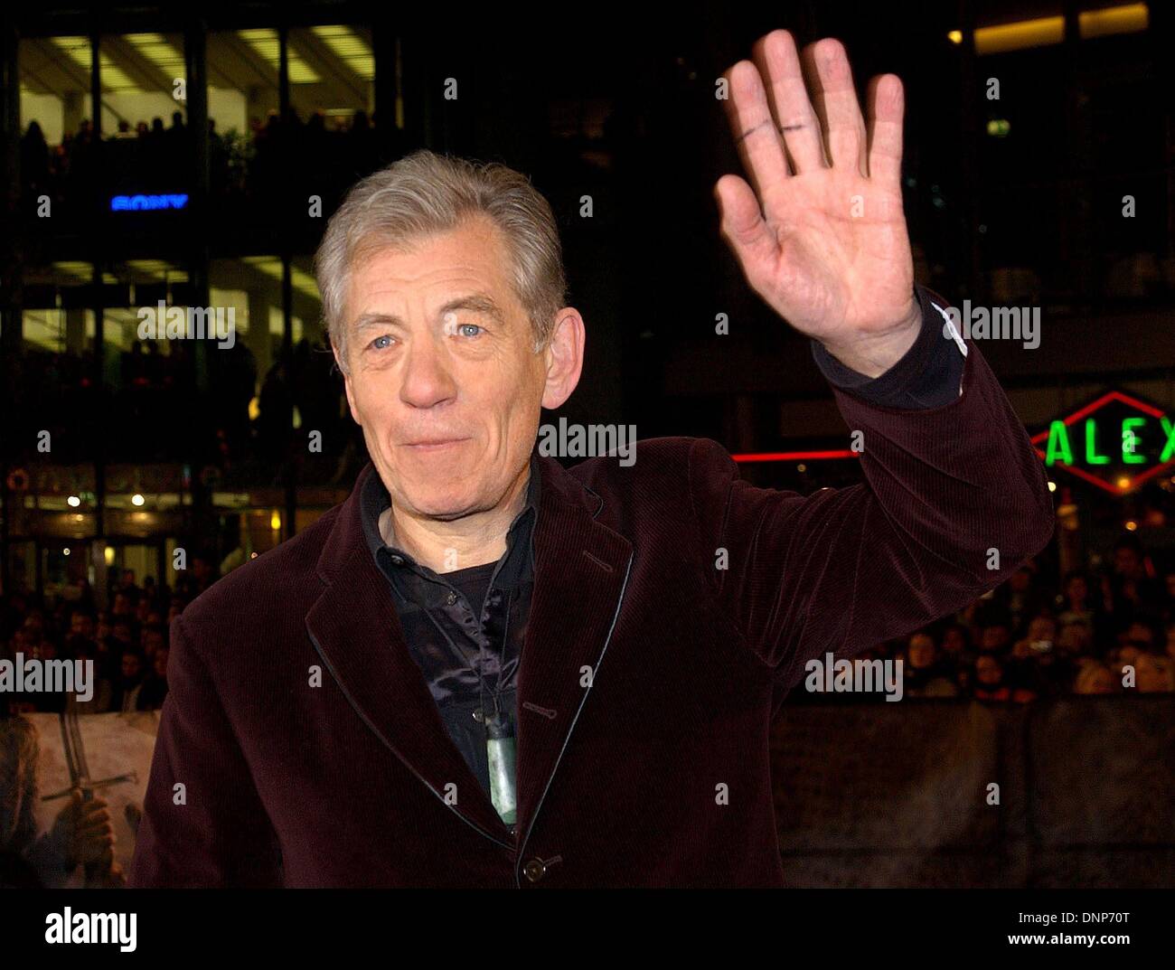 Sir Ian McKellen (Gandalf) at the European premiere of "The Lord of the ...