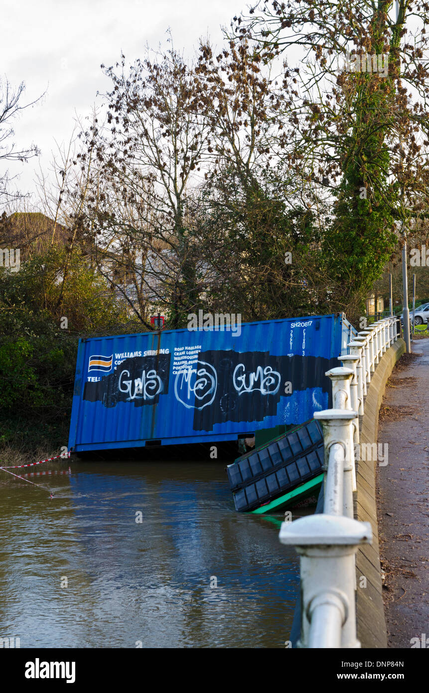 Shipping container homes uk hi-res stock photography and images - Alamy