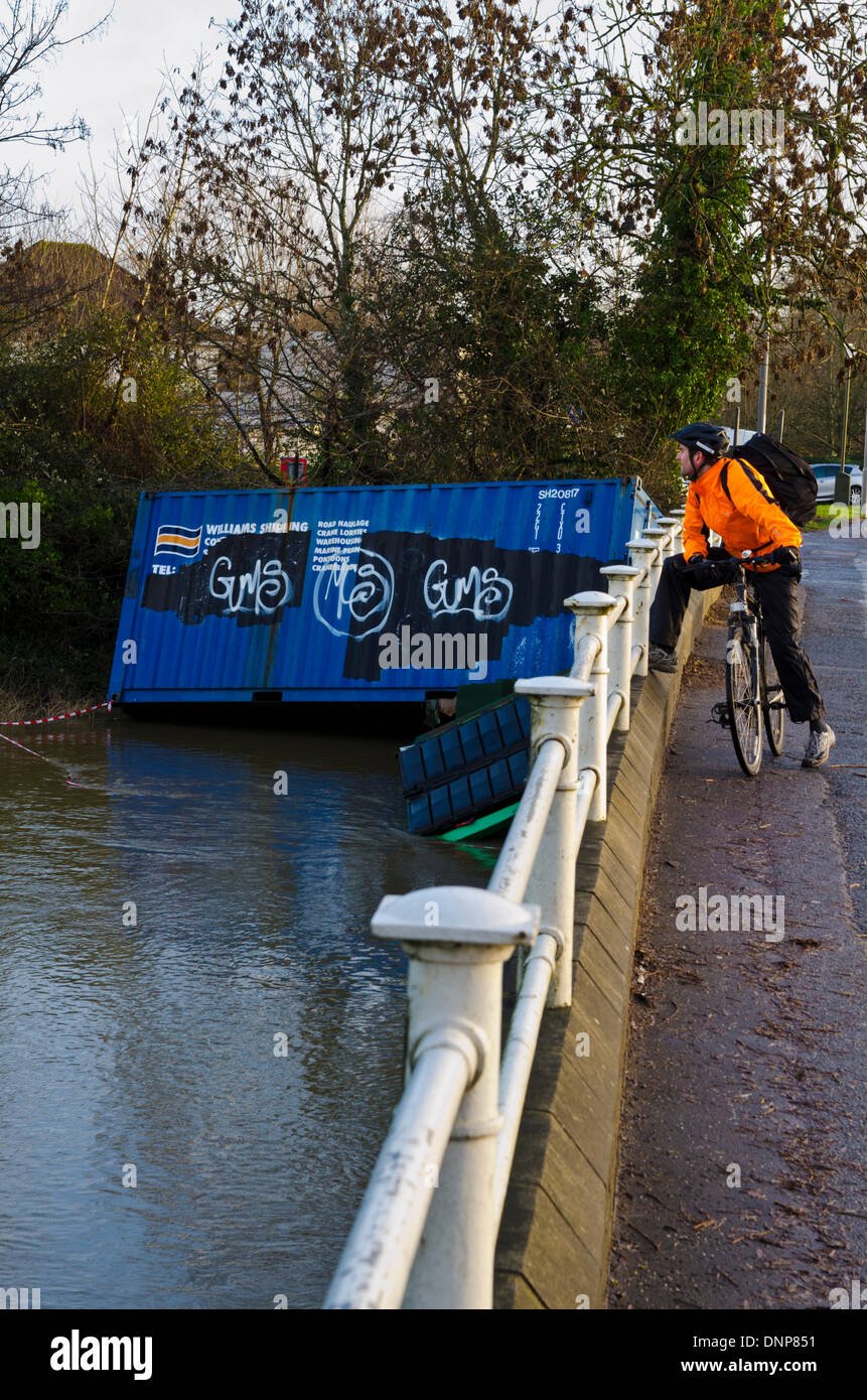 Shipping container homes uk hi-res stock photography and images - Alamy