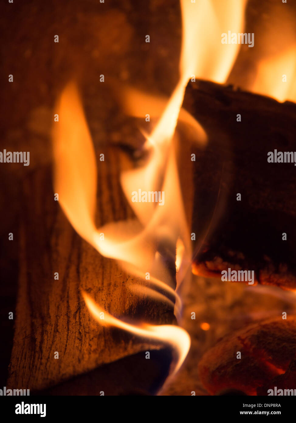 multi fuel stove log fire Stock Photo - Alamy
