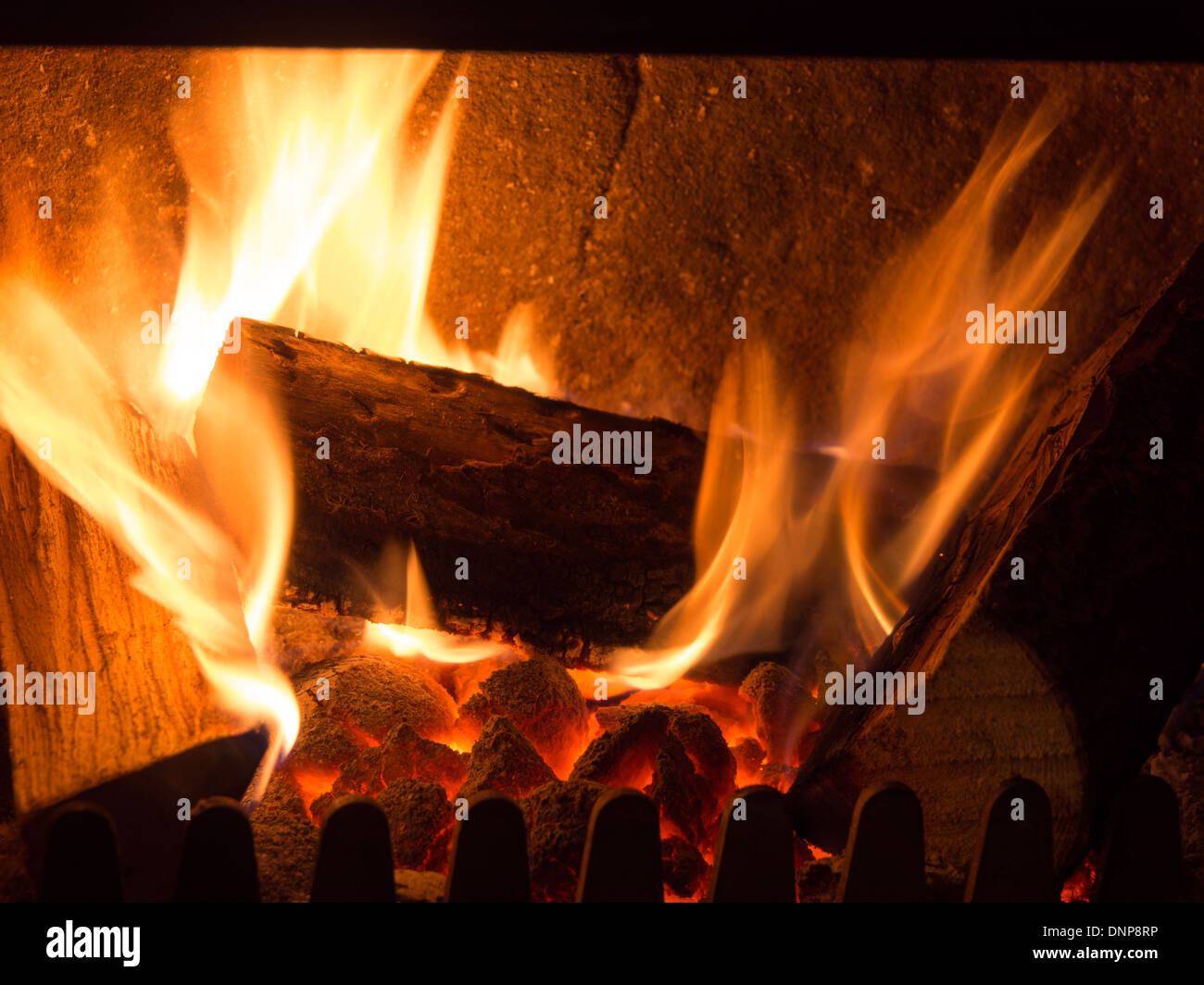 multi fuel stove log fire Stock Photo - Alamy