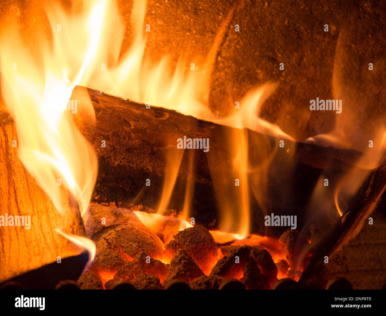 multi fuel stove log fire Stock Photo - Alamy