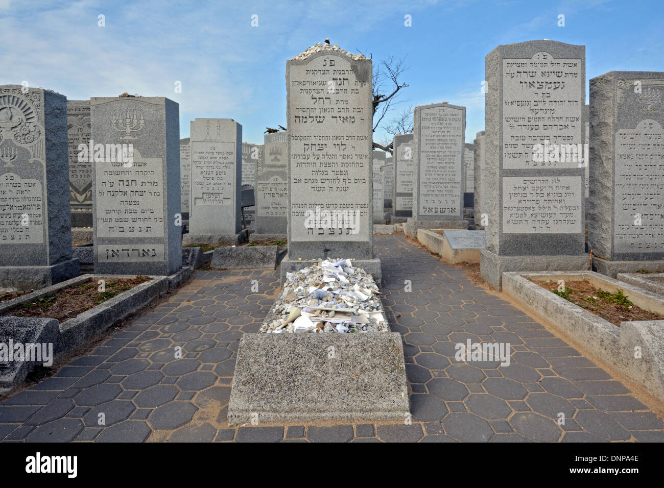 The burial place of the Lubavitcher Rebbe's mother Channa at the Ohel ...