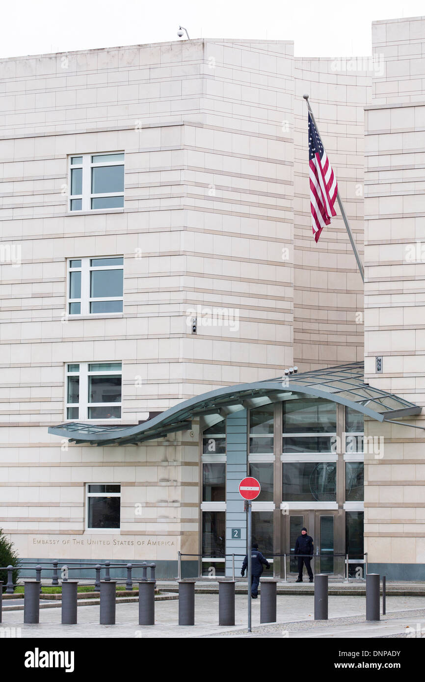 05/12/2013 American embassy in Berlin, Germany Stock Photo - Alamy