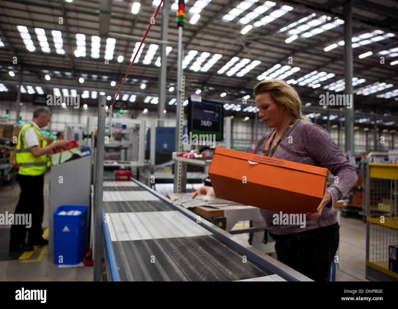Amazon Parcel Stock Photos & Amazon Parcel Stock Images - Alamy