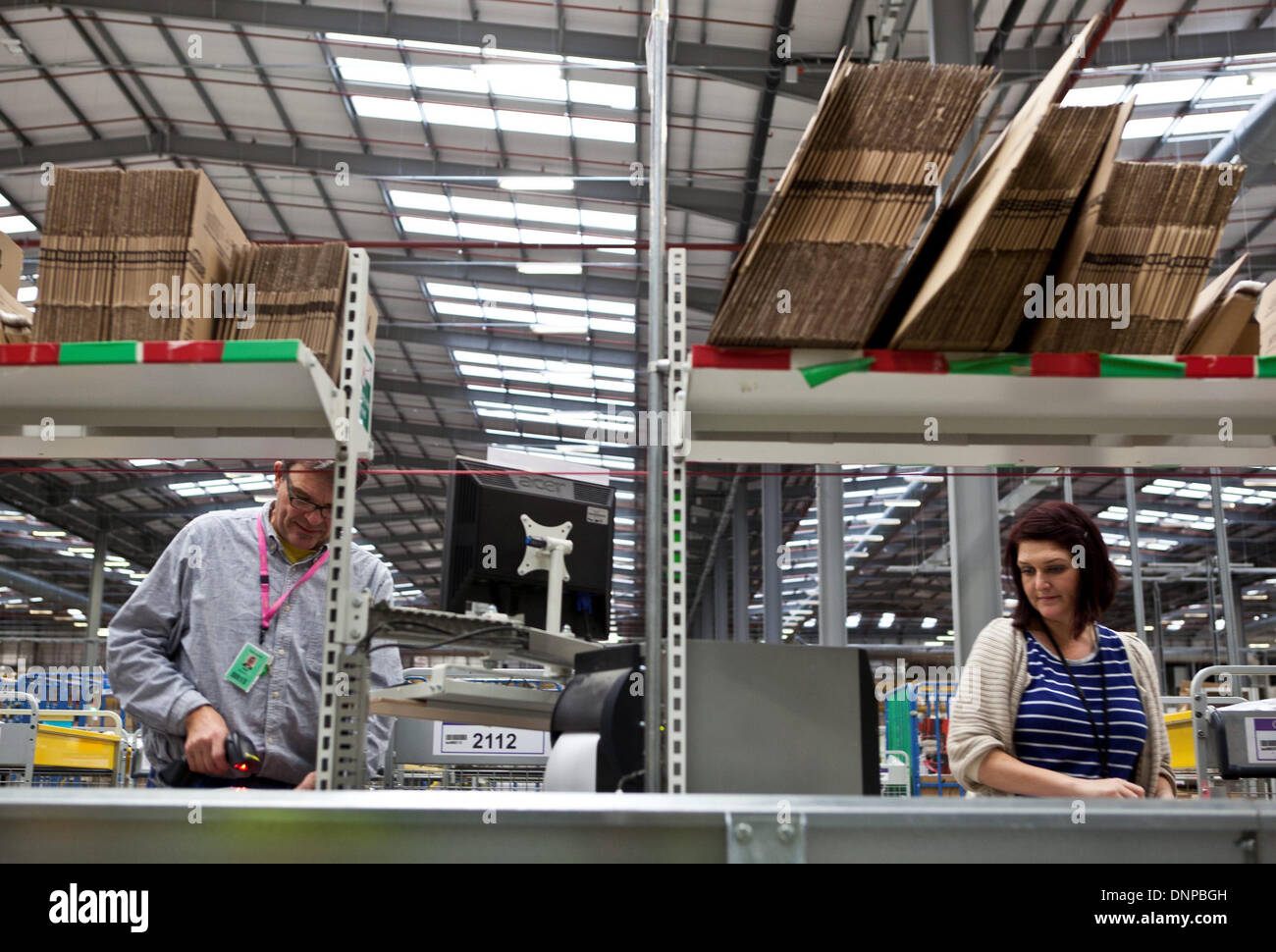 Fascinating behind the scenes picture of the Amazon Distribution Centre ...