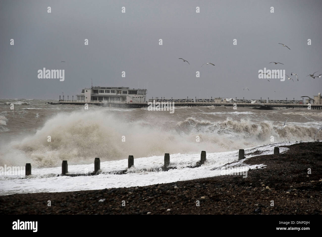 High tide surge hi-res stock photography and images - Alamy