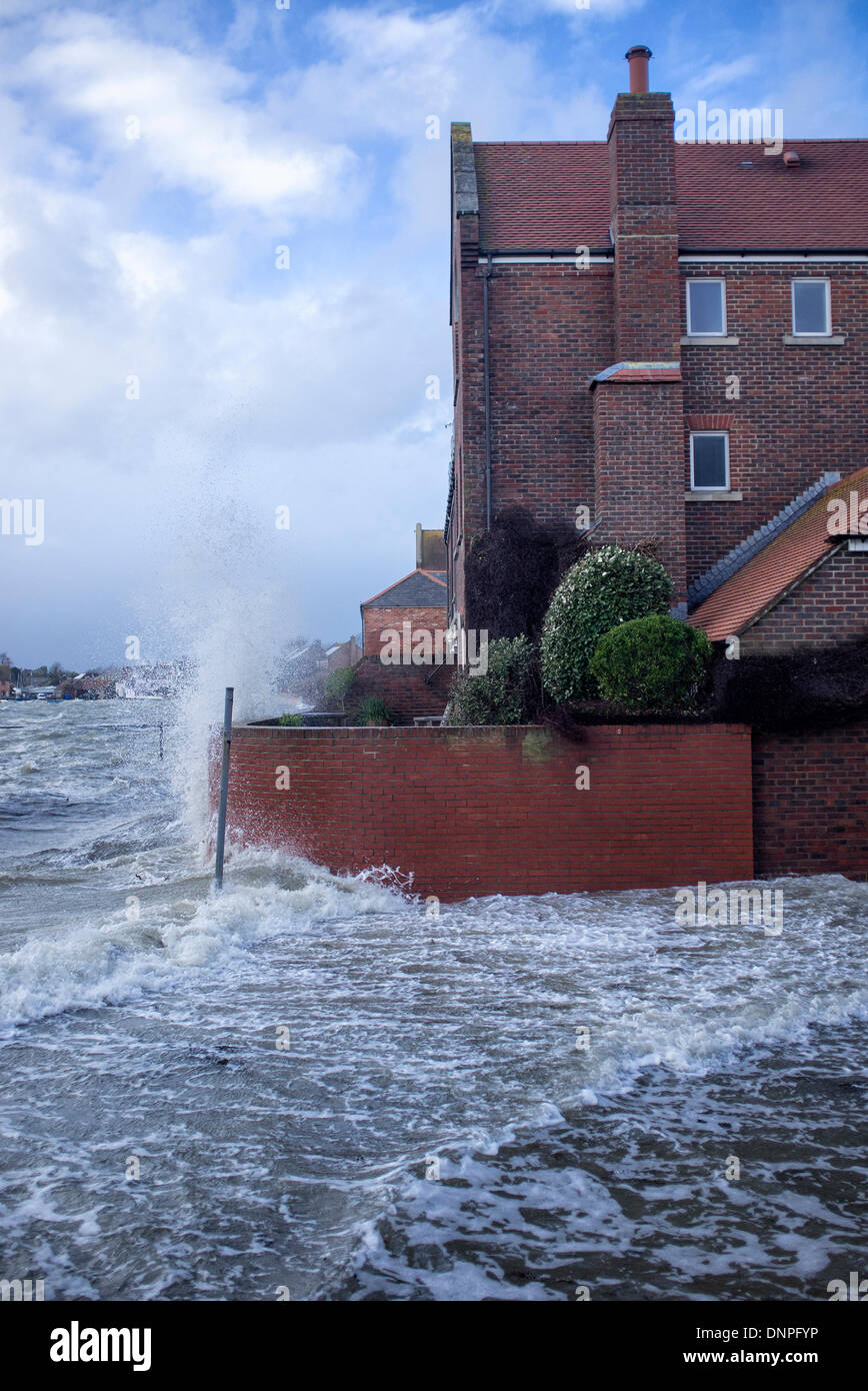 Gales and storms uk hi-res stock photography and images - Alamy