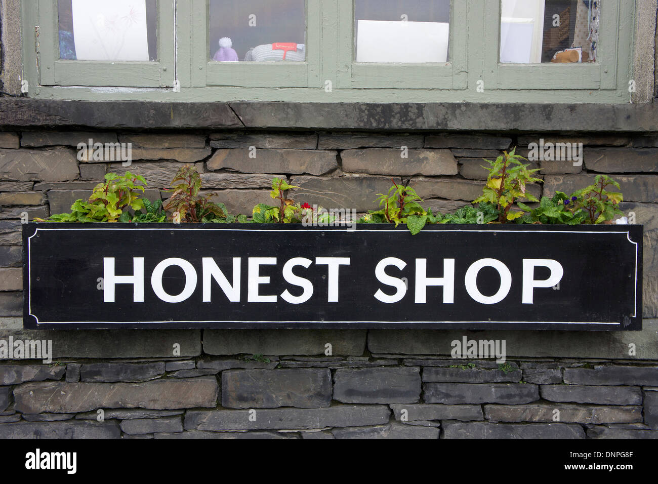 Honest sign hi-res stock photography and images - Alamy