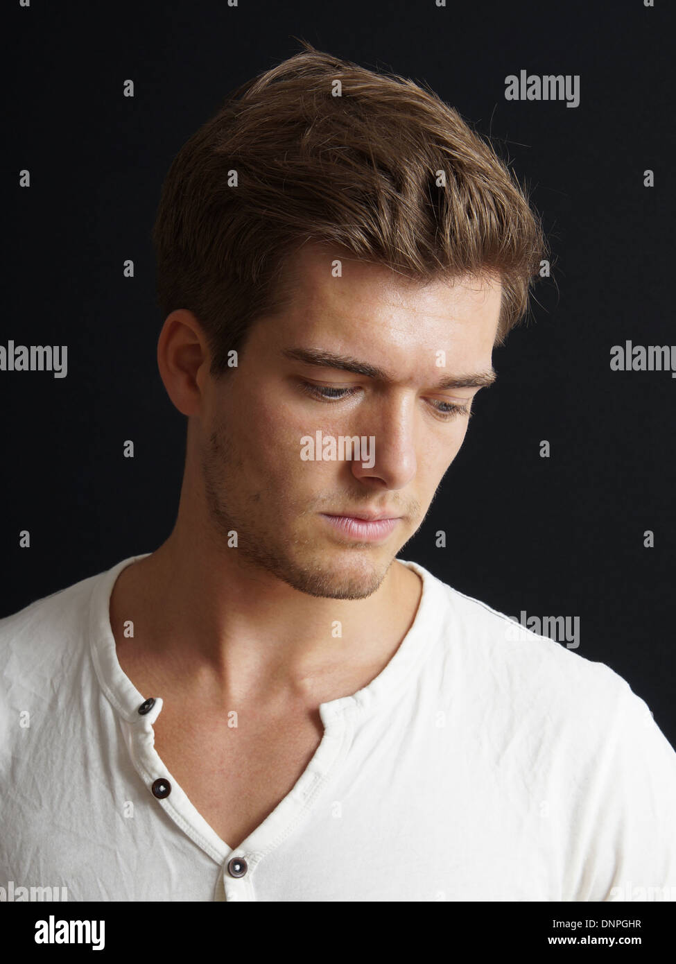 Man looking down hi-res stock photography and images - Alamy