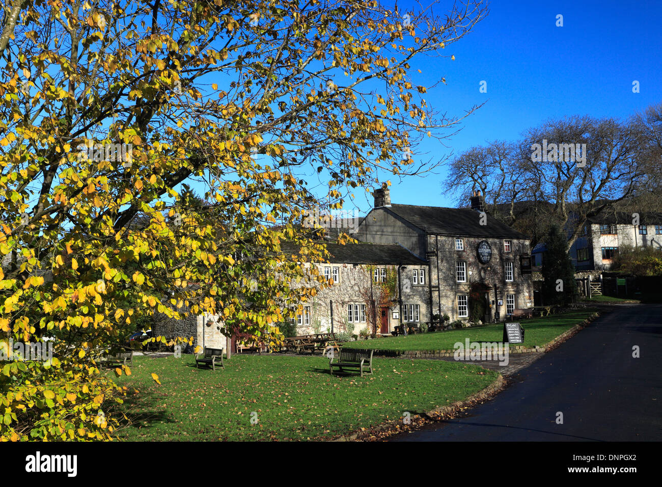 Malham village hi-res stock photography and images - Alamy