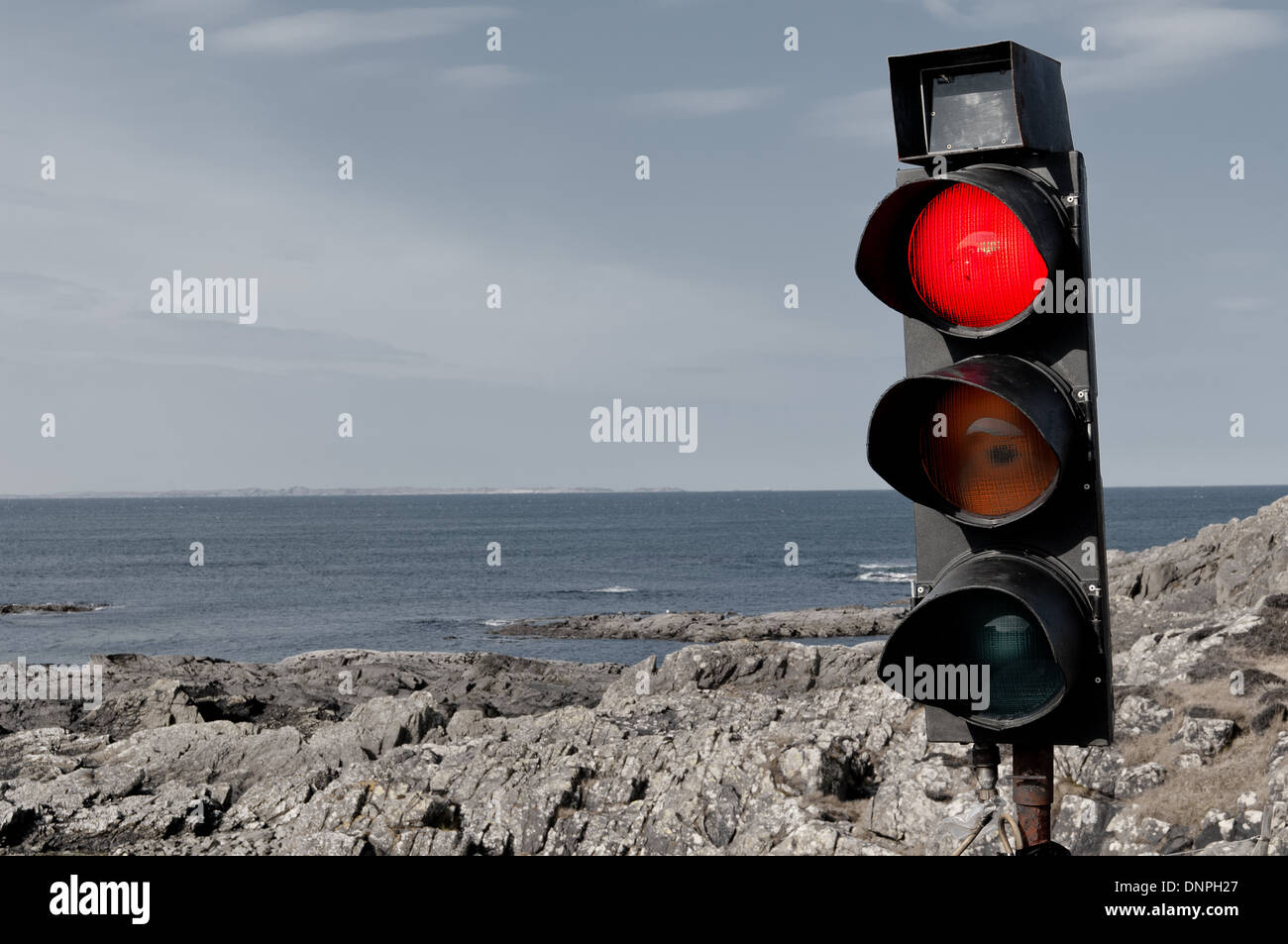 Traffic lights by the seaside Stock Photo - Alamy