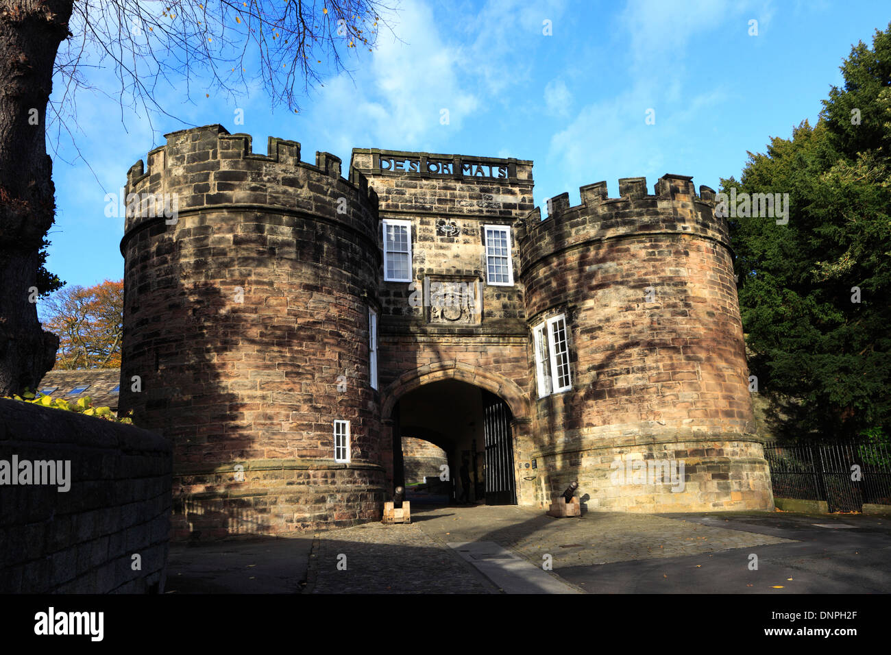 Skipton castle hi-res stock photography and images - Alamy
