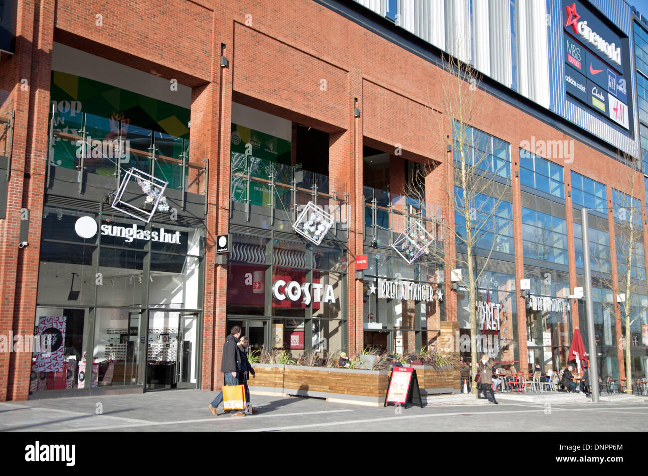 Wembley, London, UK. 02nd Jan, 2014. London’s first designer outlet ...