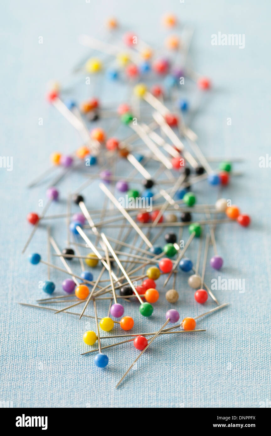 Straight pins hi-res stock photography and images - Alamy