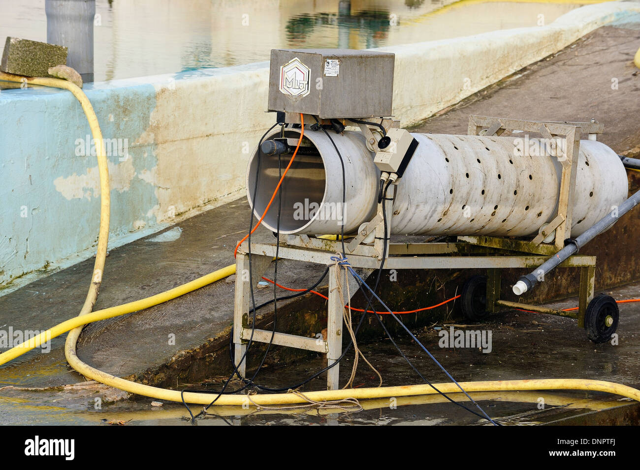 Oyster machine hi-res stock photography and images - Alamy
