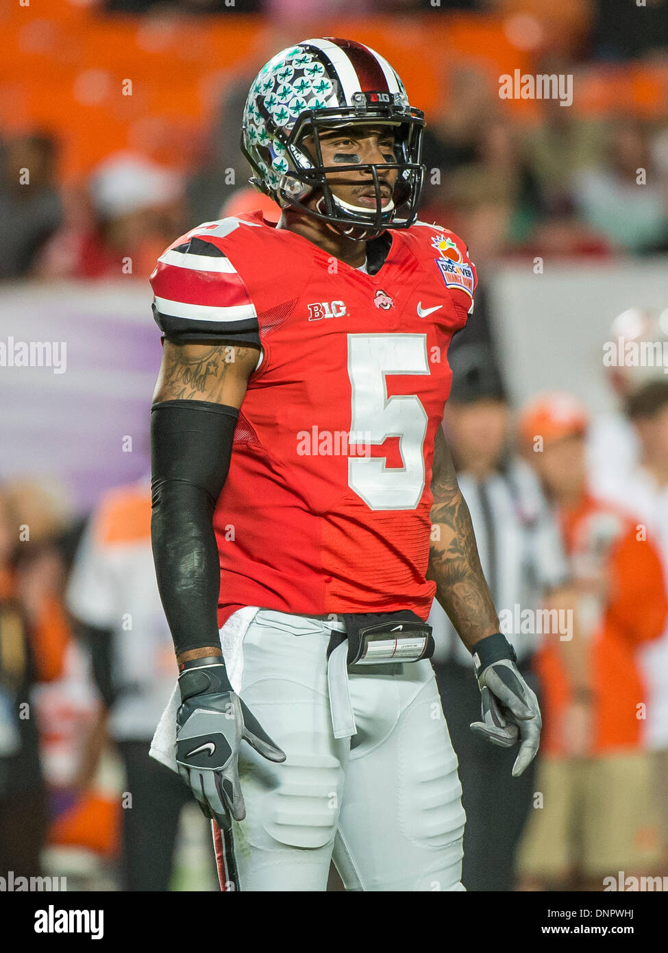 Sunlife stadium hi-res stock photography and images - Alamy