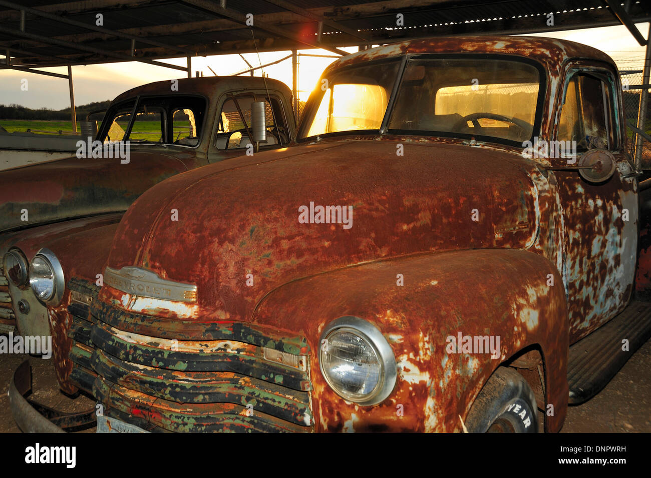 Rusty cars hi-res stock photography and images - Alamy