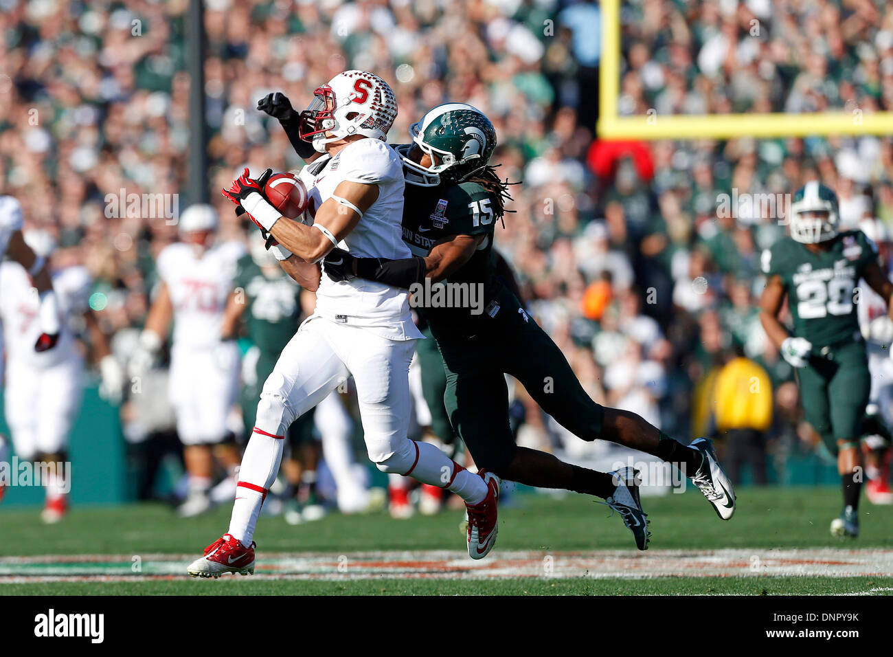 Michigan state cornerback trae waynes hi-res stock photography and ...