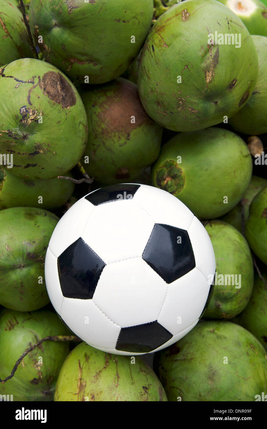 Coco gelado hi-res stock photography and images - Alamy