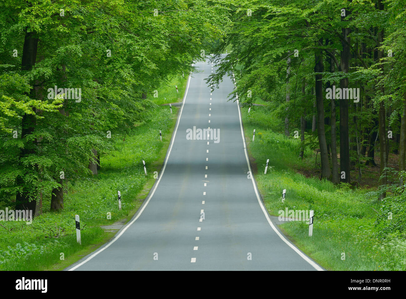 Inclined road hi-res stock photography and images - Alamy