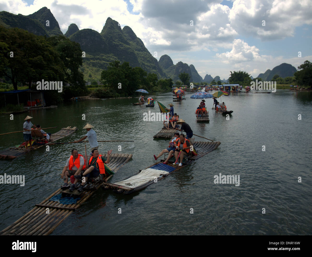 Yangshuo, Yulong River, li, bamboo, raft Stock Photo - Alamy