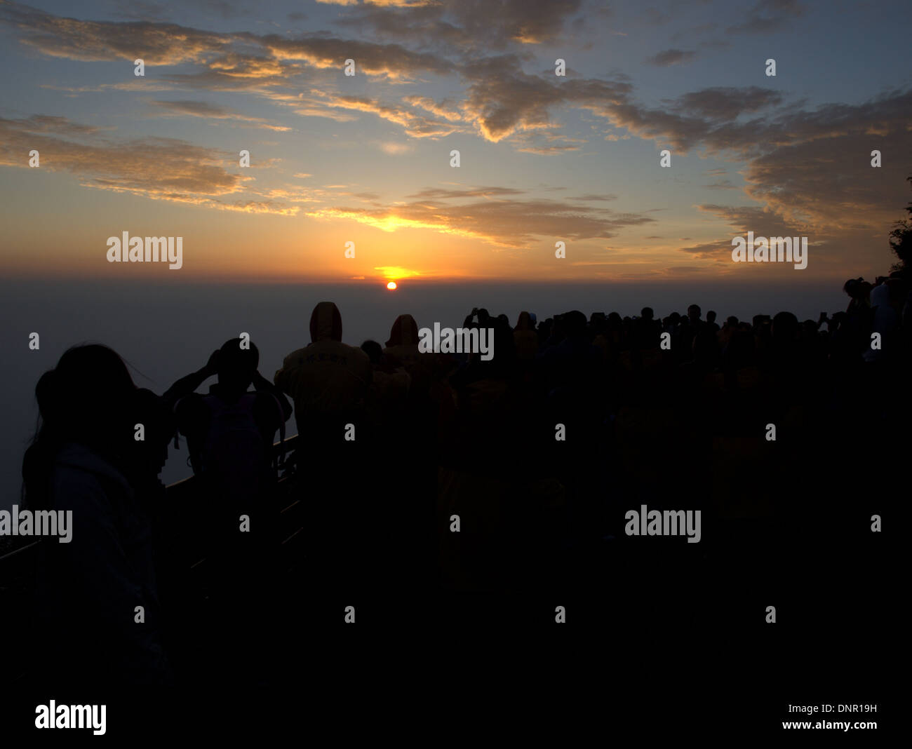 Sunrise dawn temples at the Golden summit of Mount Emei, Emei Shan ...