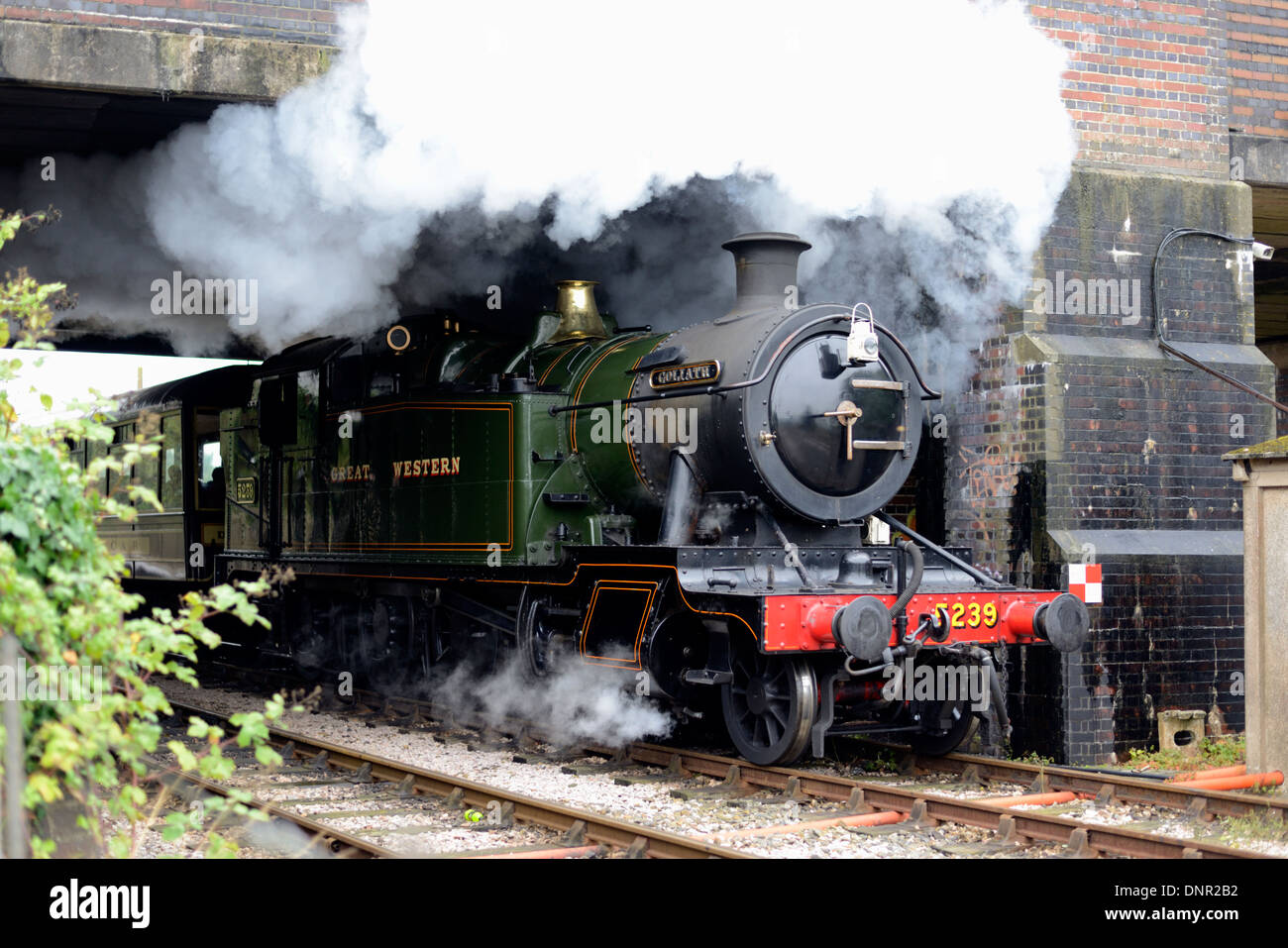 Steam Locomotive 'Goliath' GWR 5205 Class - Number 5239 leaving ...