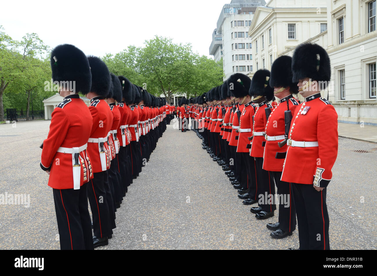 Guards red colour hi-res stock photography and images - Alamy