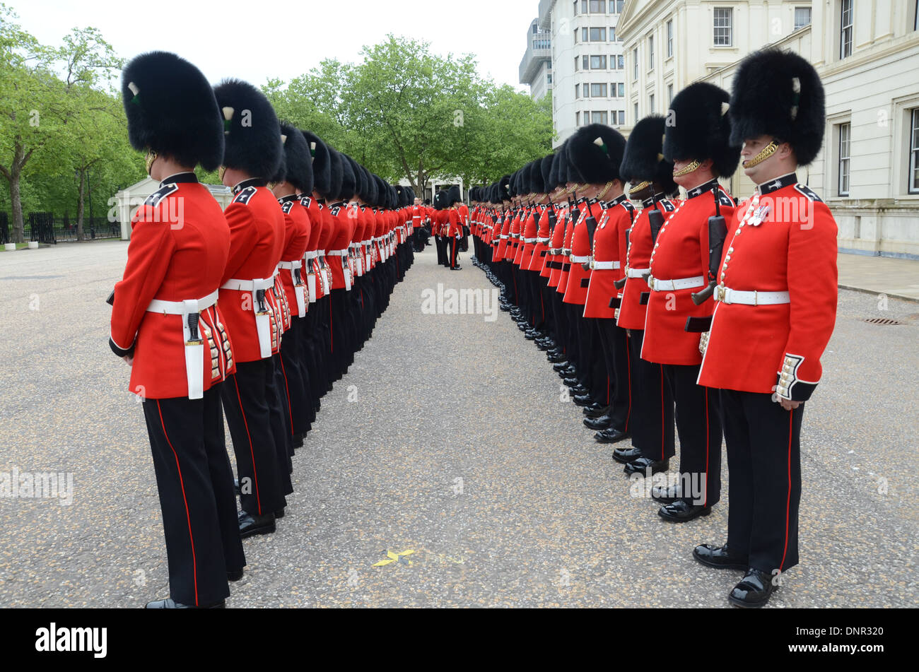 horse guards, London ,guards, trooping the colour, welsh guards ...