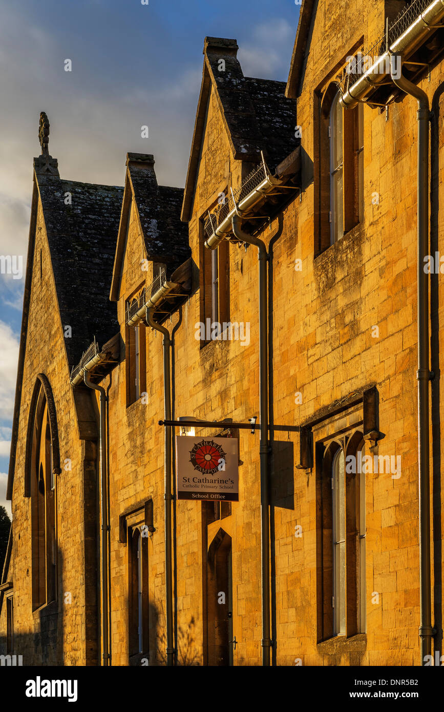 English houses hi-res stock photography and images - Alamy