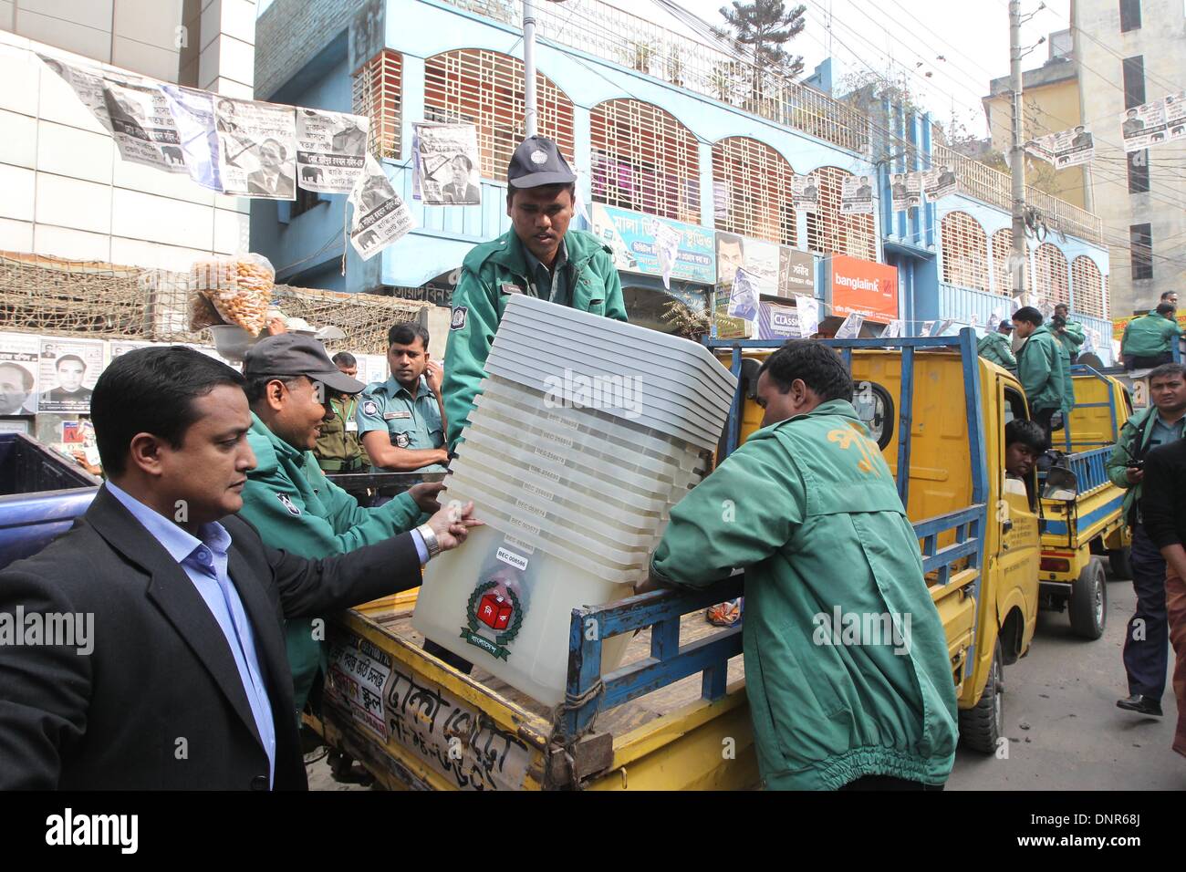Dhaka, Bangladesh. 4th Jan, 2014. Dec. 04, 2014 - Dhaka, Bangladesh ...