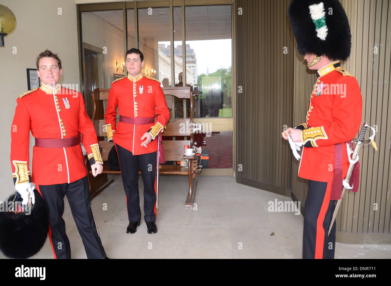 horse guards, London ,guards, trooping the colour, welsh guards ...