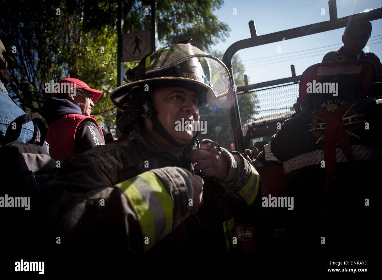 Mexico collapse hi-res stock photography and images - Alamy