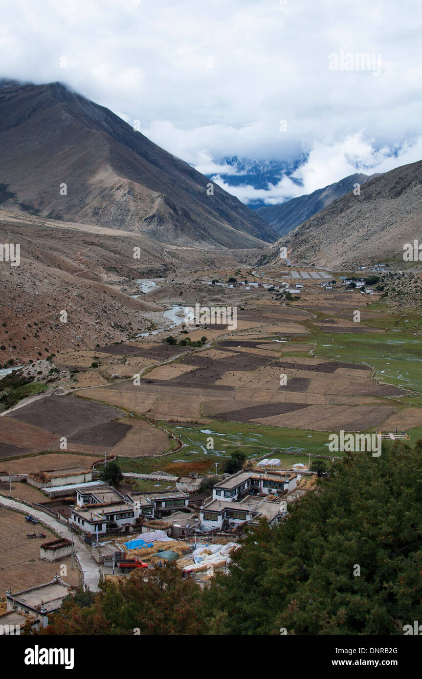 Nepal border hi-res stock photography and images - Alamy