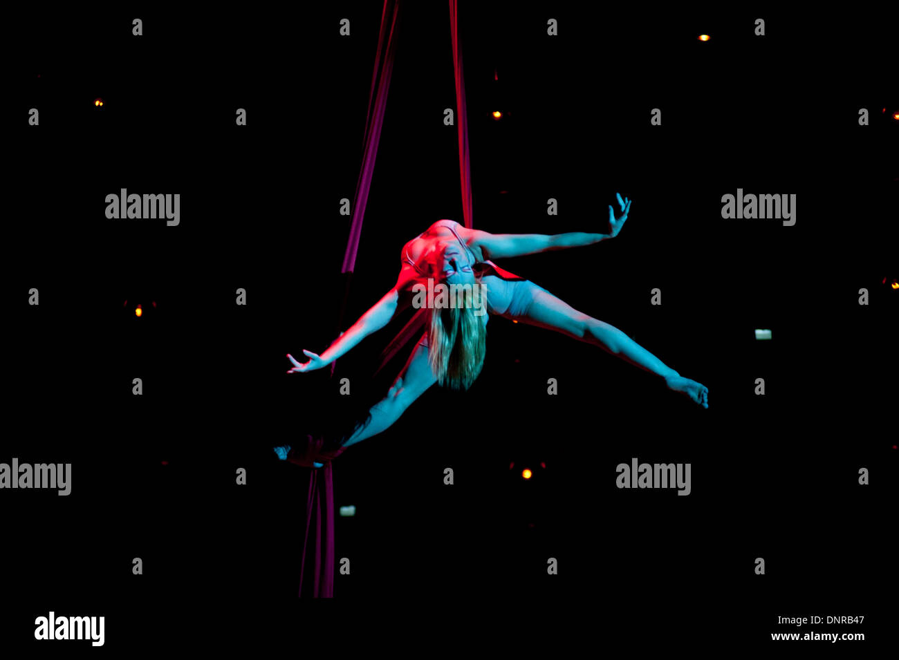 Contortion hi-res stock photography and images - Alamy