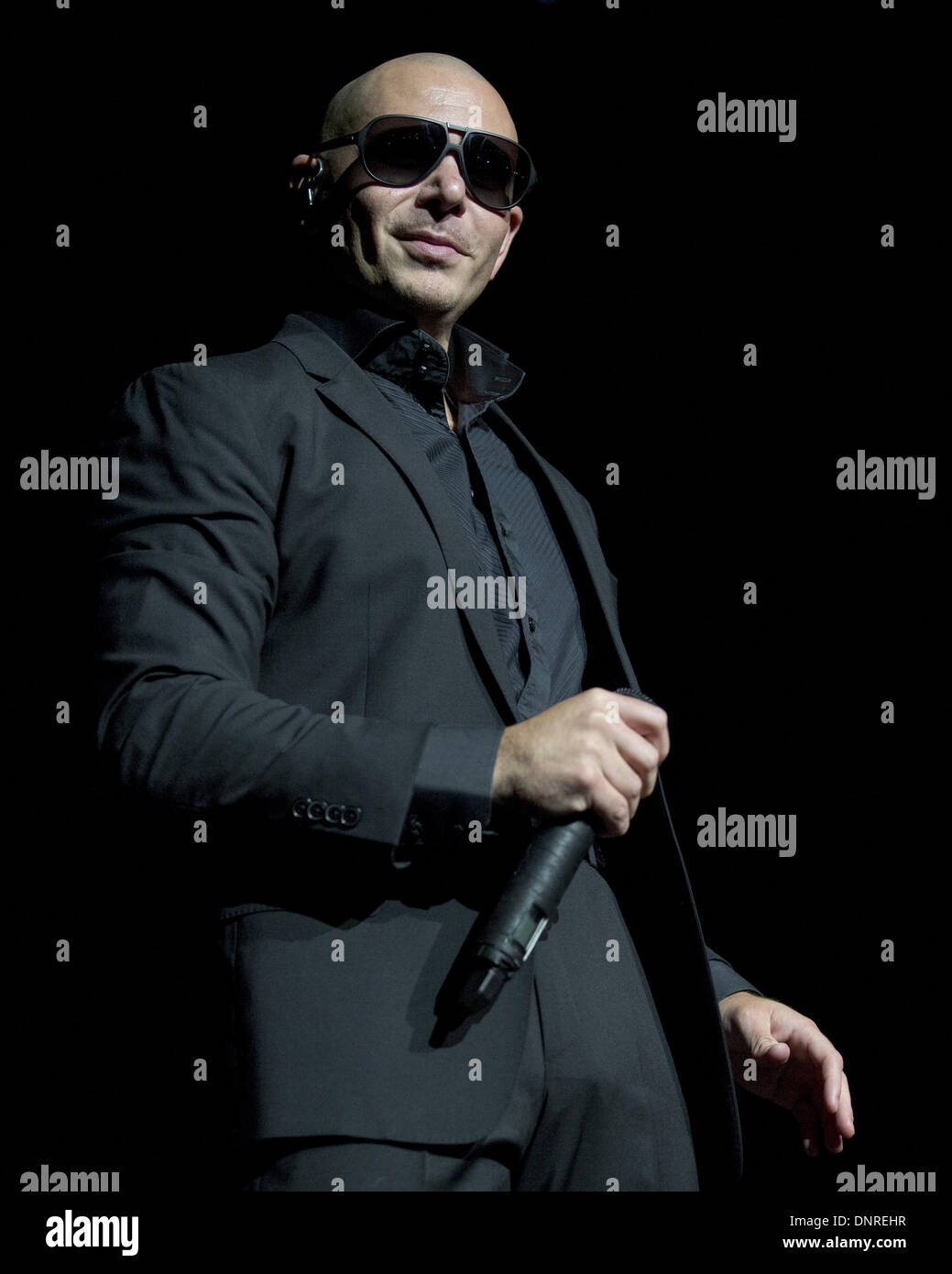 Pitbull rapper hi-res stock photography and images - Alamy