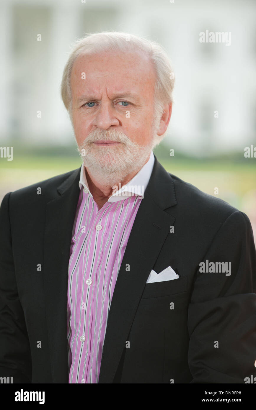 Aggressive interrogation techniques hi-res stock photography and images ...