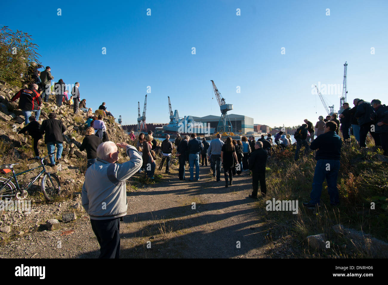 Shipyard slipway crane hi-res stock photography and images - Alamy