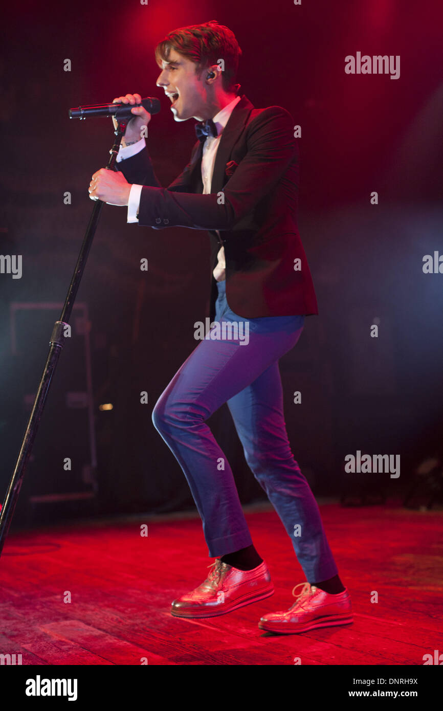 Chicago, Illinois, USA. 21st April, 2012. Vocalist RYAN FOLLESE of Hot ...