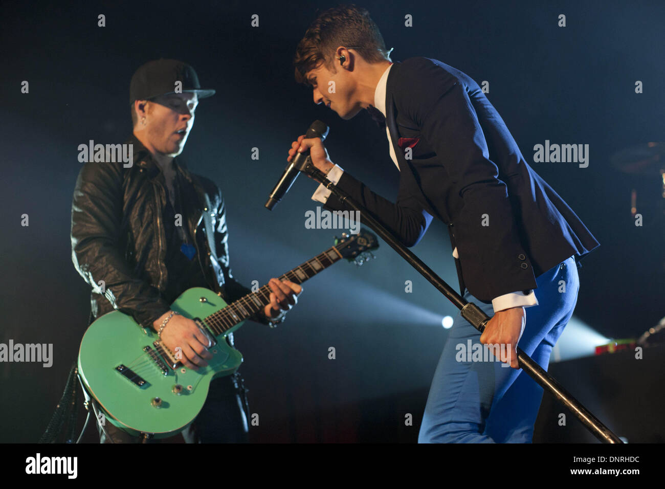 Chicago, Illinois, USA. 21st April, 2012. NASH OVERSTREET and vocalist ...