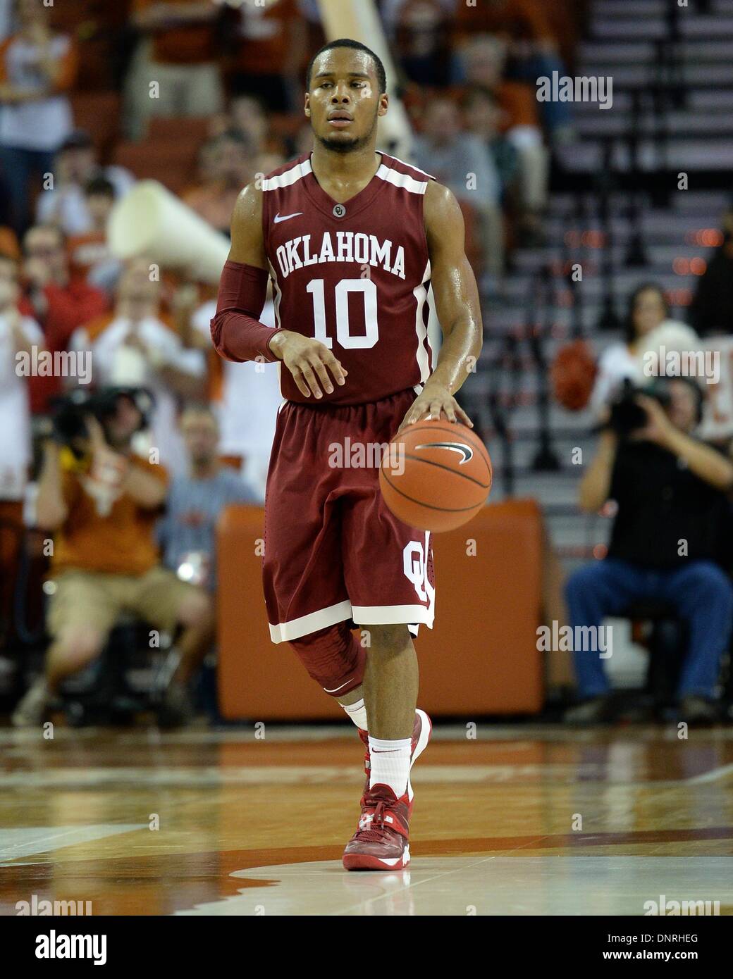 Jan 4, 2013. Jordan Woodard #10 of the Oklahoma Sooners in action vs ...