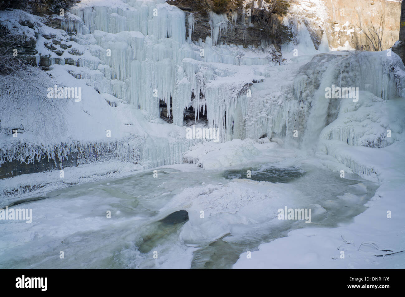 Ice waterfall frozen hi-res stock photography and images - Alamy