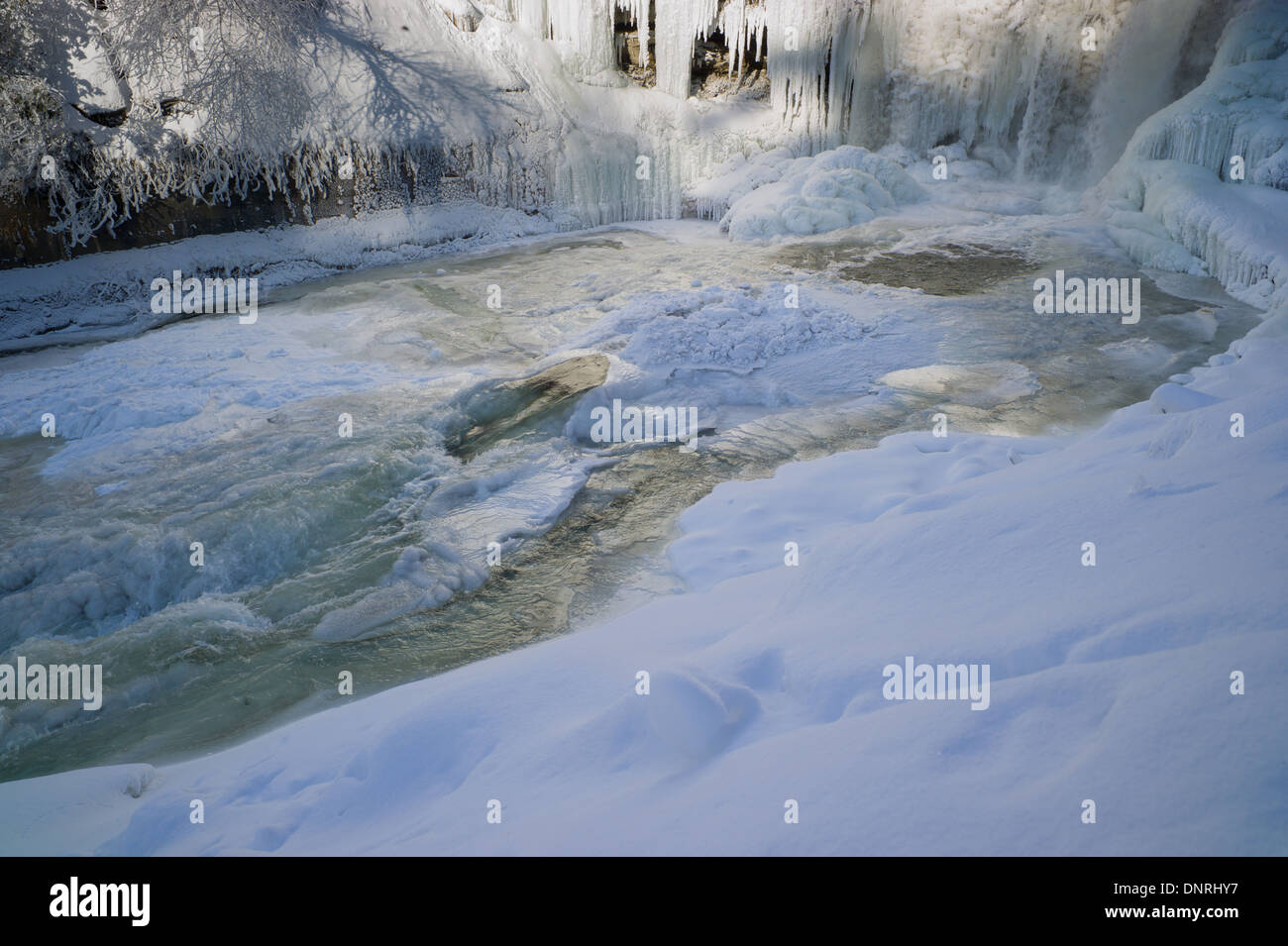 Ice waterfall frozen hi-res stock photography and images - Alamy