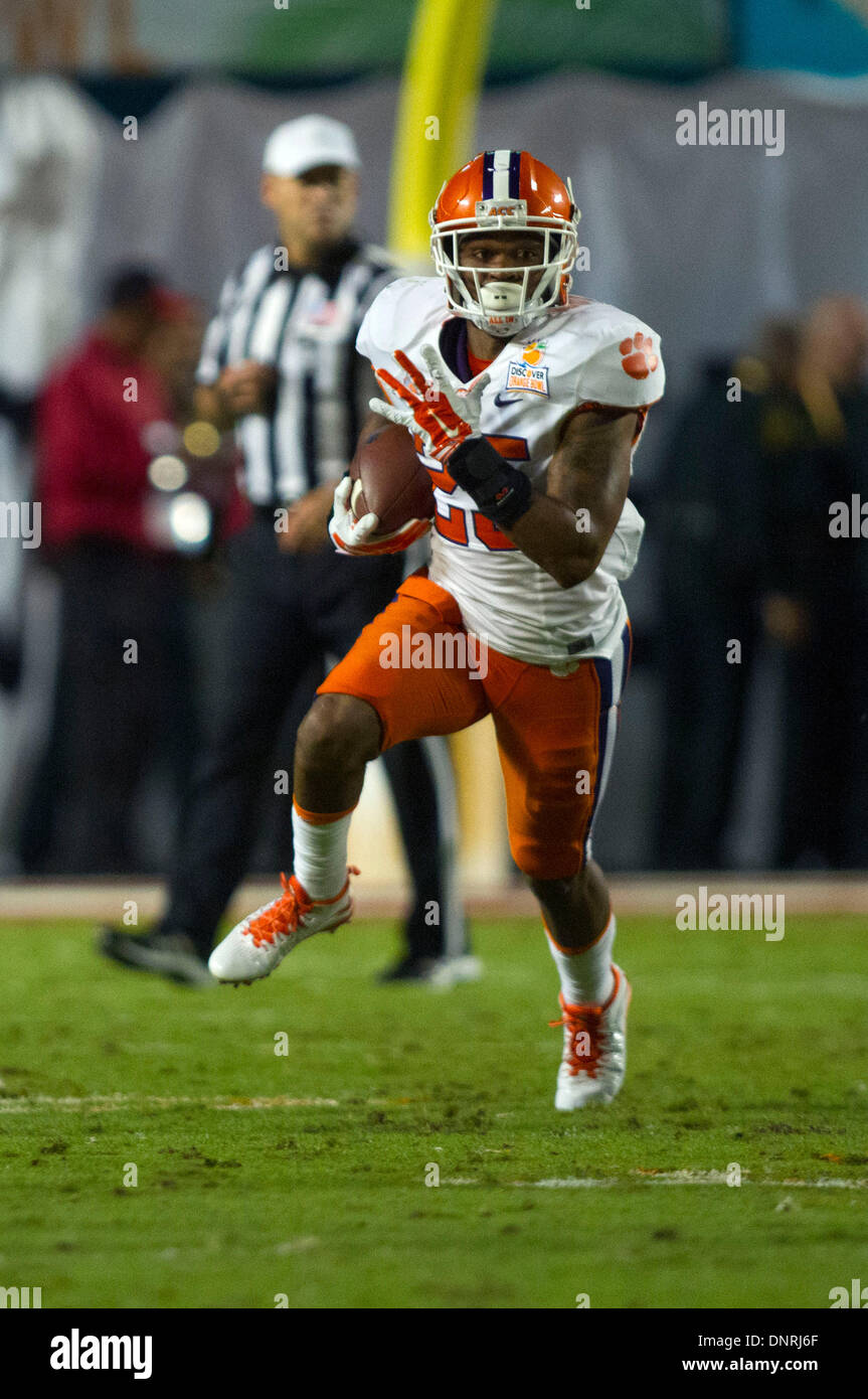 Miami Gardens, FL, USA. 3rd Jan, 2014. Clemson Tigers running back ...