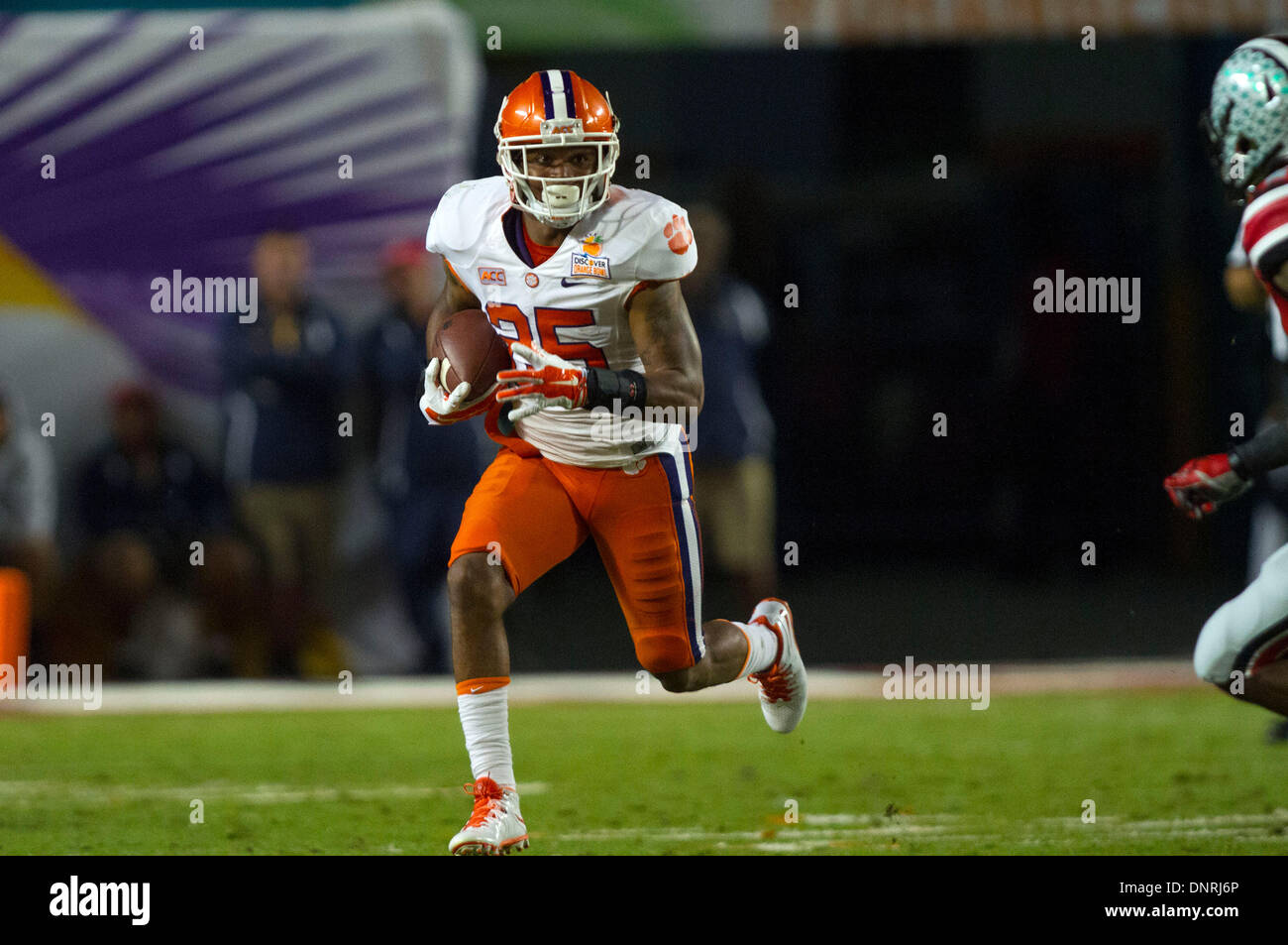 2014 discover orange bowl hi-res stock photography and images - Alamy