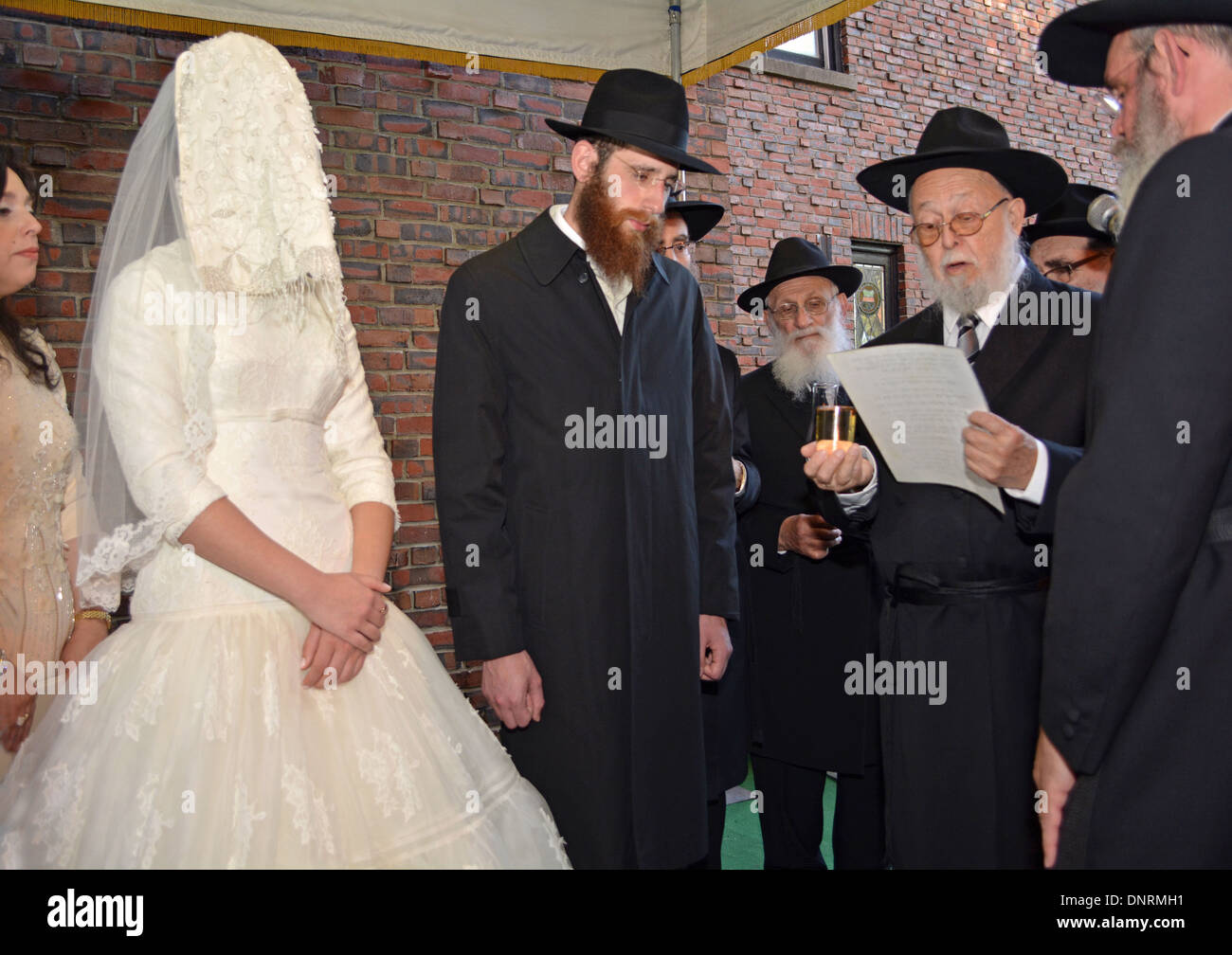 Hasidic Wedding Customs