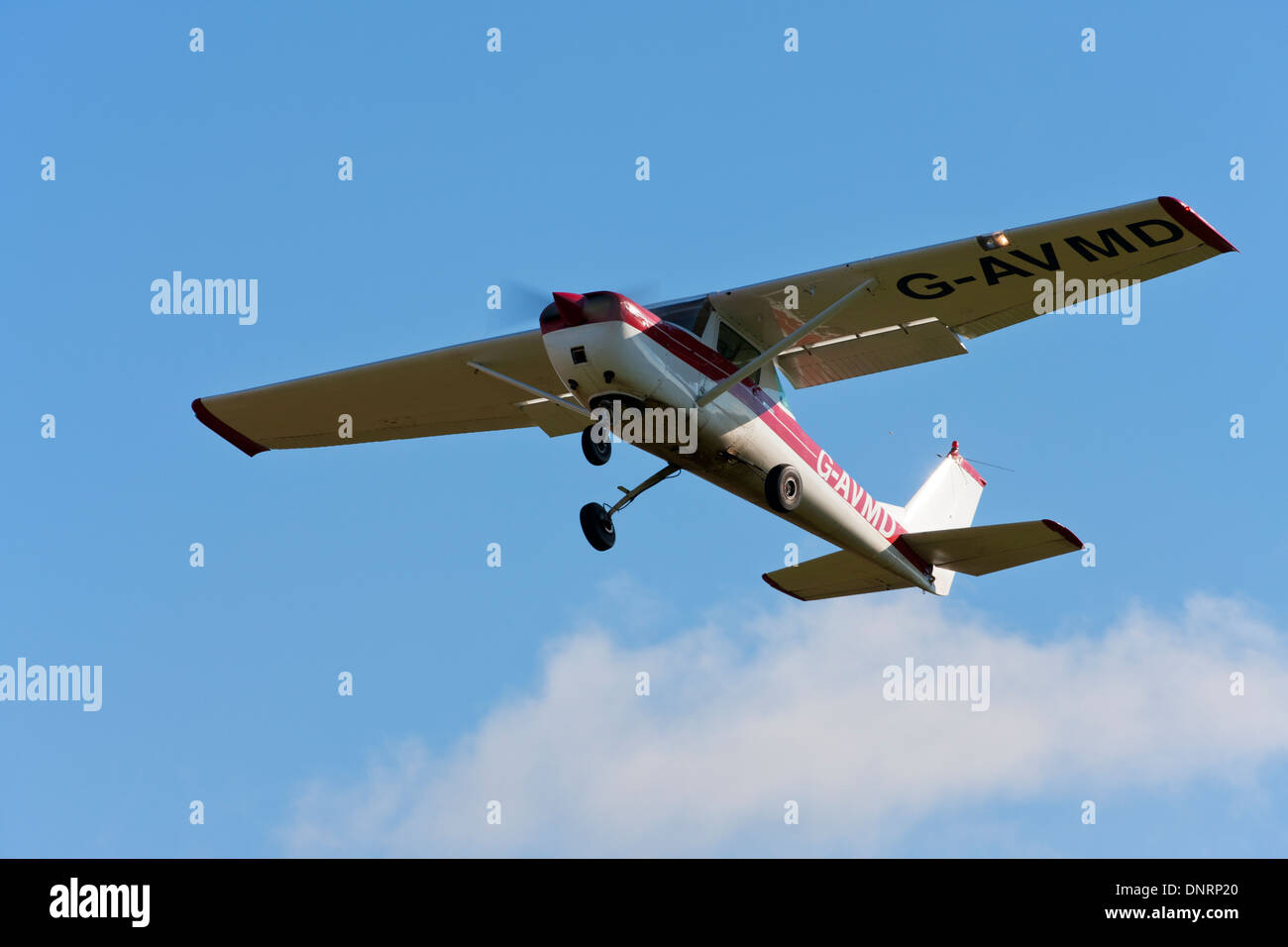 Cessna 150g hi-res stock photography and images - Alamy